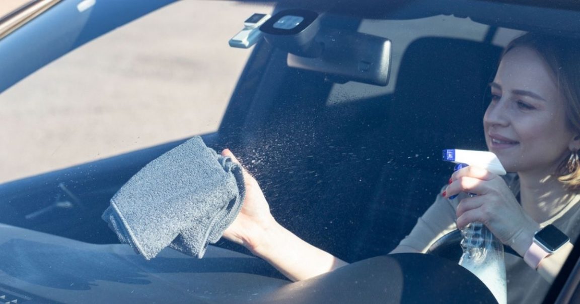 How To Clean Inside Of Windshield [Answered] | Car Proper