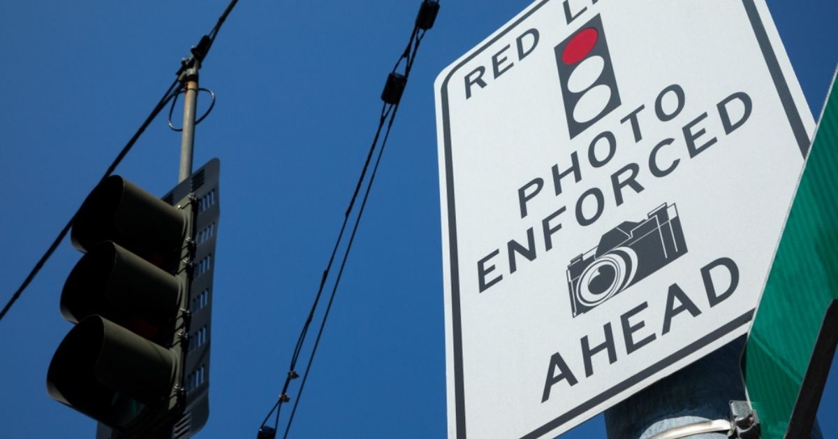 How Much Is A Red Light Ticket? [With Chart] | Car Proper