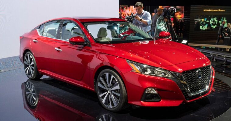5 Best And Worst Years For The Nissan Altima [2023 Updated]
